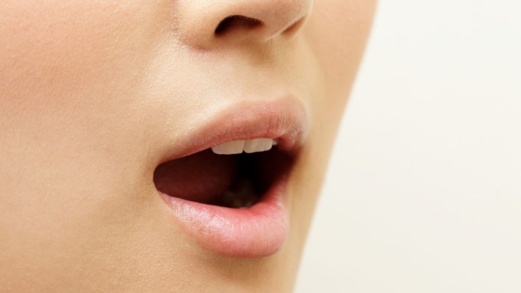 Voice-Over Recording: How to Reduce Unwanted Mouth Noise – Radio Lounge