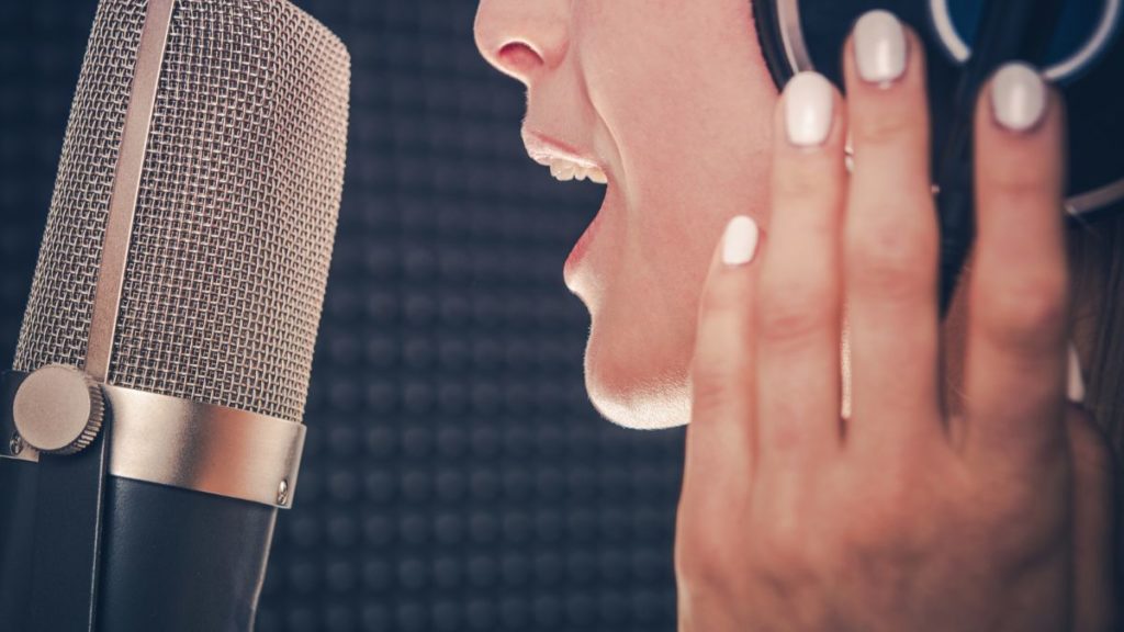What is Voice Over? – Radio Lounge